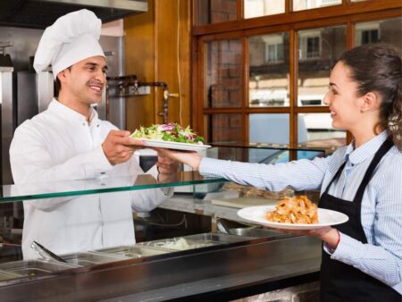 Front-of-House vs. Back-of-House: How Technology Can Bridge the Gap